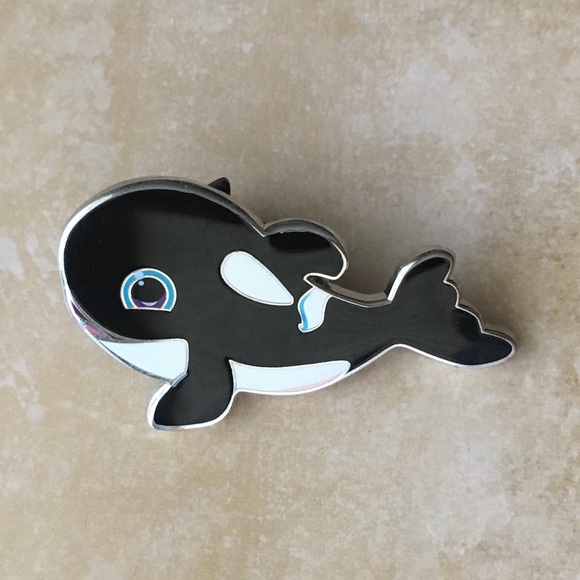 Sea World | Jewelry | Seaworld Dolphin Enamel Pin | Poshmark